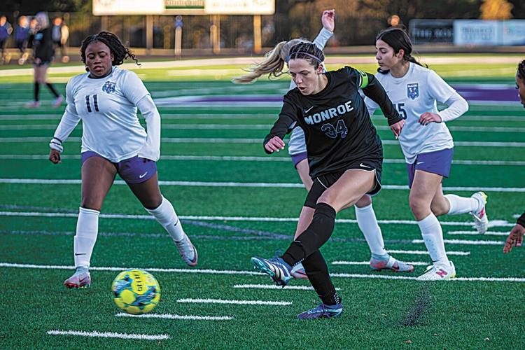 Going to the Wells for goals | Sports | waltontribune.com