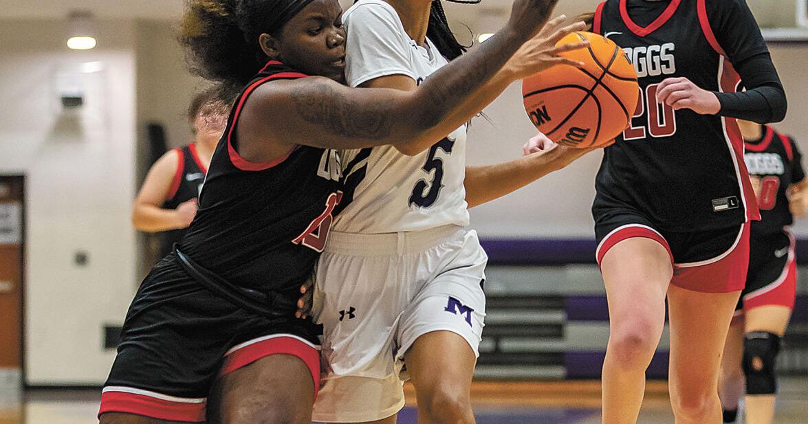 Lady Hurricanes find their footing | Sports | waltontribune.com