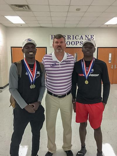 2 MA runners win state | Sports | waltontribune.com