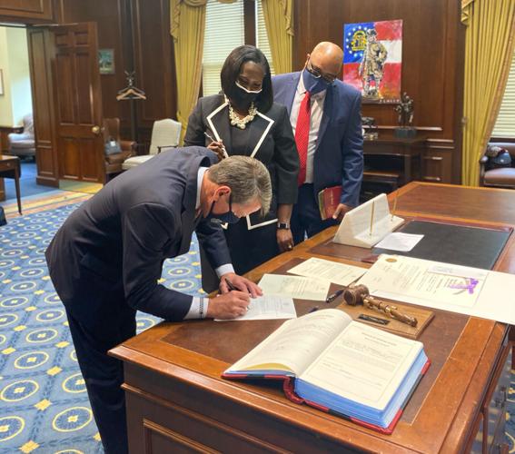 McCamy takes historic oath | News | waltontribune.com