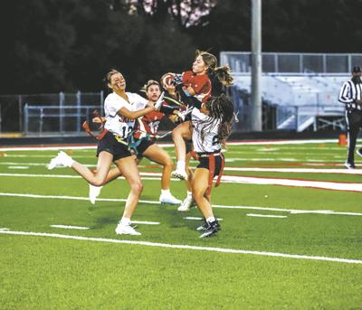 LHS uses big defense in win | Sports | waltontribune.com