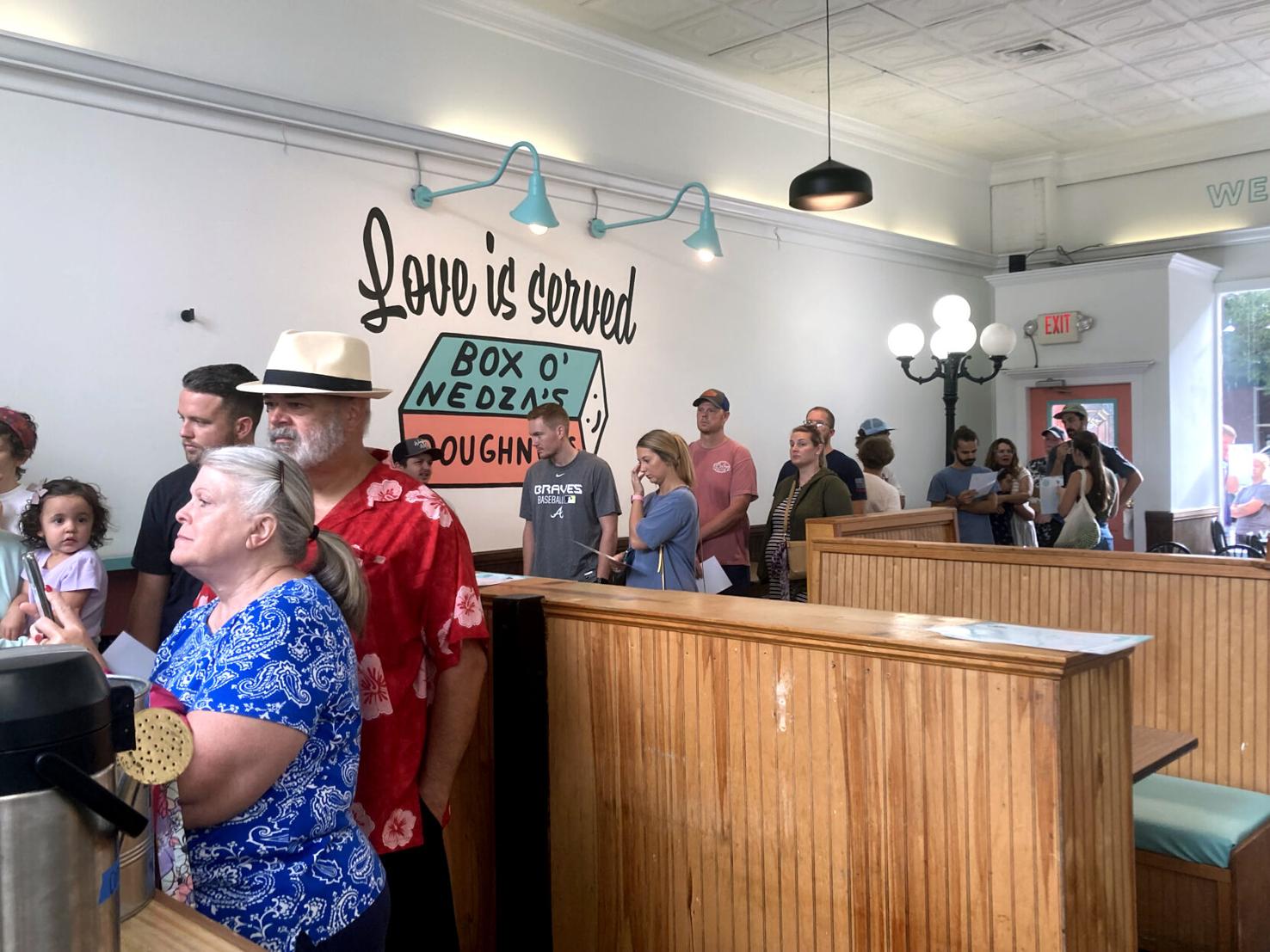 Plenty of buzz for opening of Nedza’s | Business | waltontribune.com