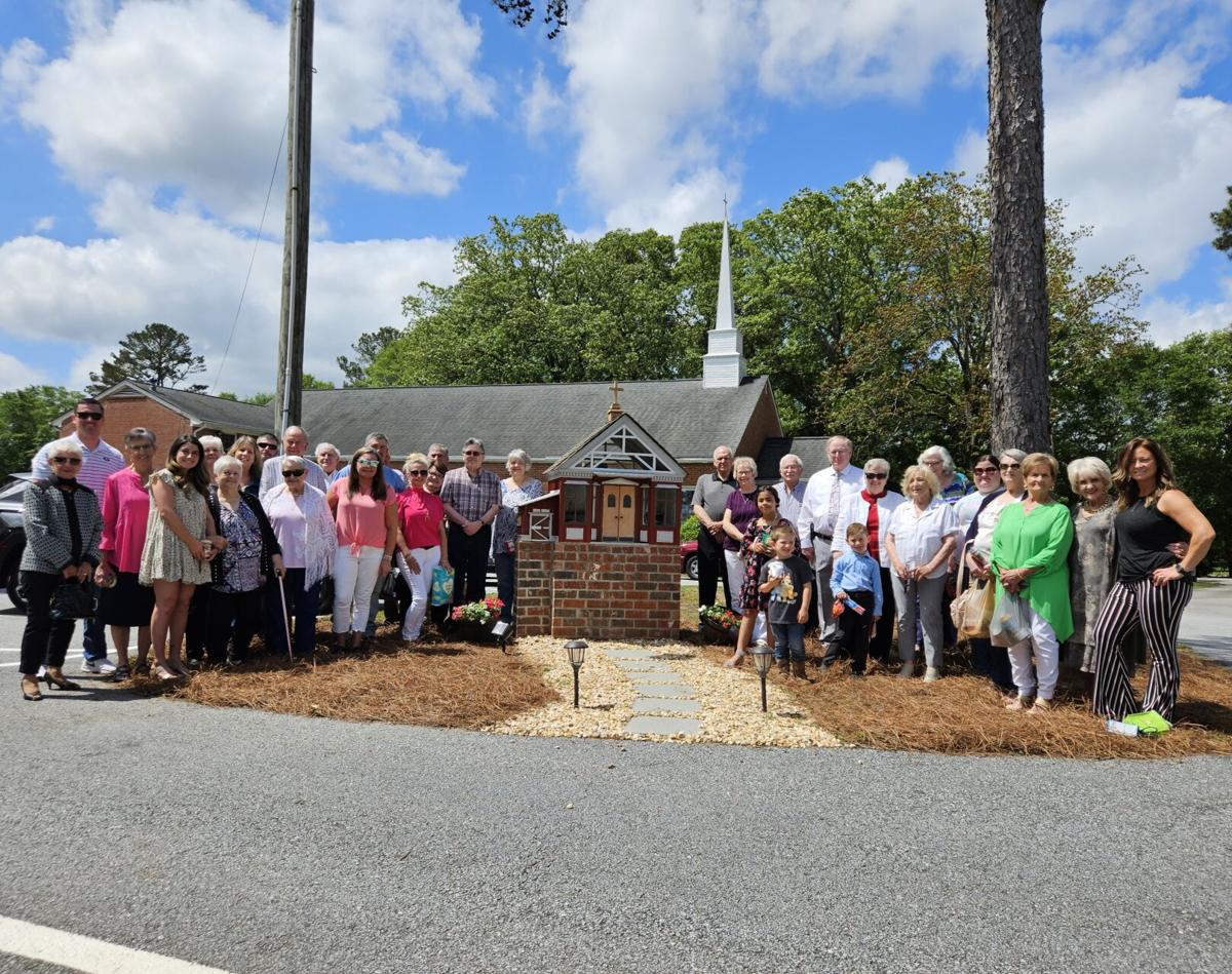 Campton Church dedicates donation box | News | waltontribune.com