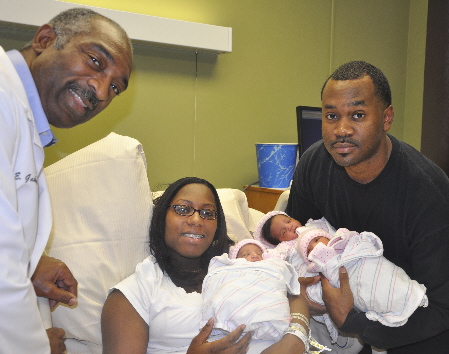 Love bunch: Monroe family welcomes triplets | News | waltontribune.com