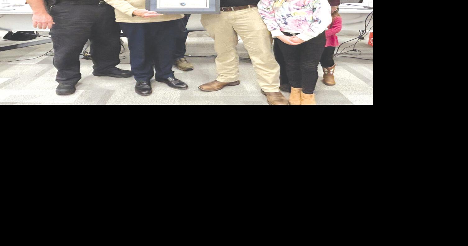 Life-Saving Certificate and Commendation Bar presented | News ...