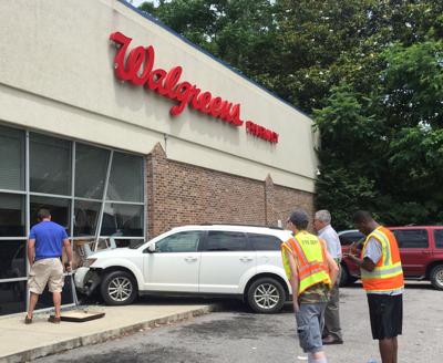 Accident damages Walgreens Pharmacy | News | warrenrecord.com