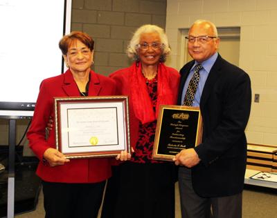 Scott receives prestigious Raleigh Dingman Award | News | warrenrecord.com