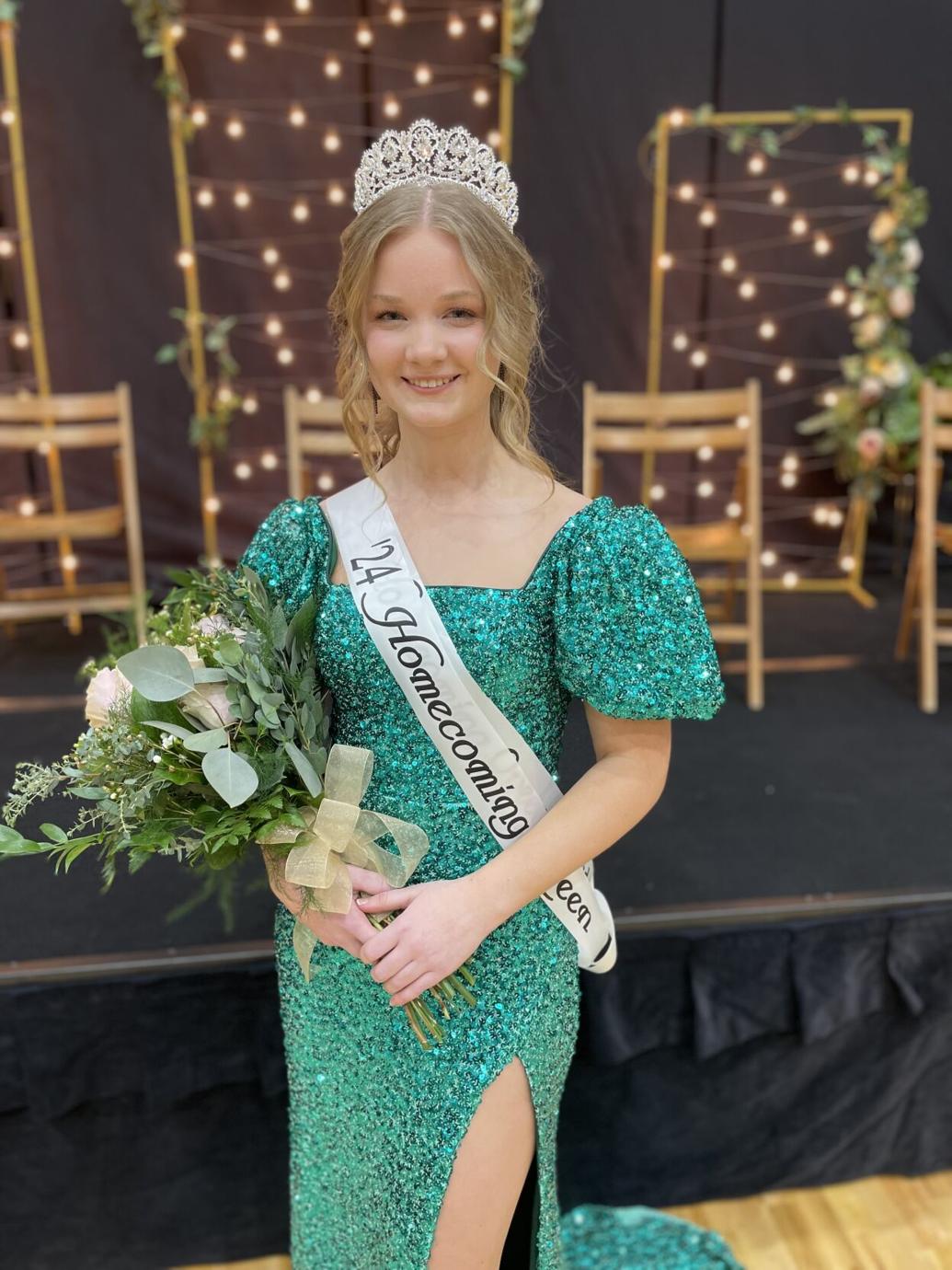 Stoll named Barr-Reeve Homecoming Queen | Local News | washtimesherald.com