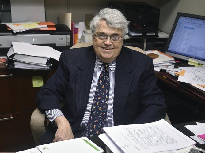 Long time lawyer Harry Hanson hangs them up | Local News ...