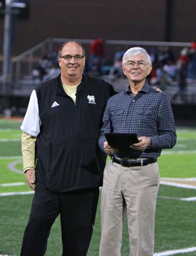 Judge Arthur honored by Hatchets | Local Sports | washtimesherald.com