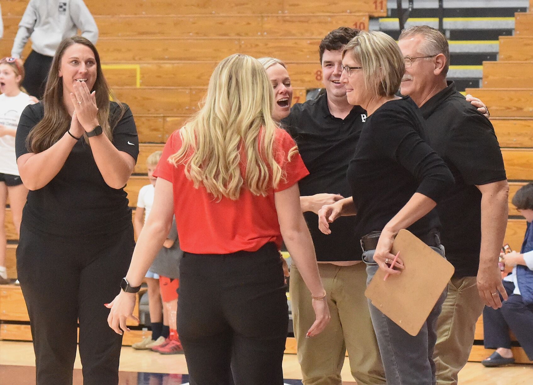 Viking Coach Amber DeCoursey Inducted into Volleyball Hall of Fame ...