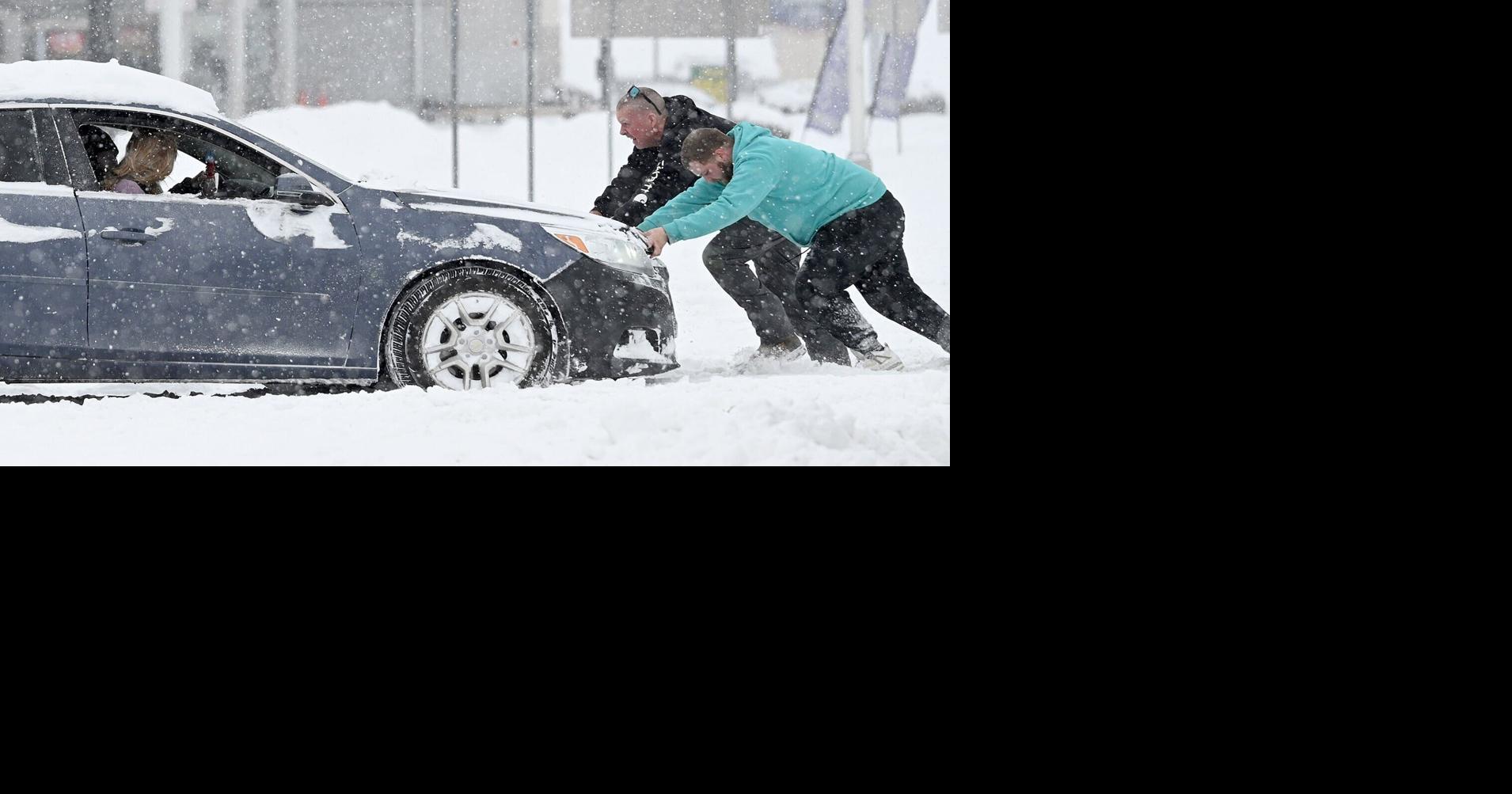 Plowing through & digging out: Wabash Valley rallying after snowstorm ...