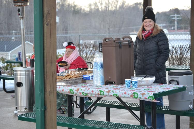 Elk Park hosts ‘Christmas Fun Night’ | Entertainment | wataugademocrat.com