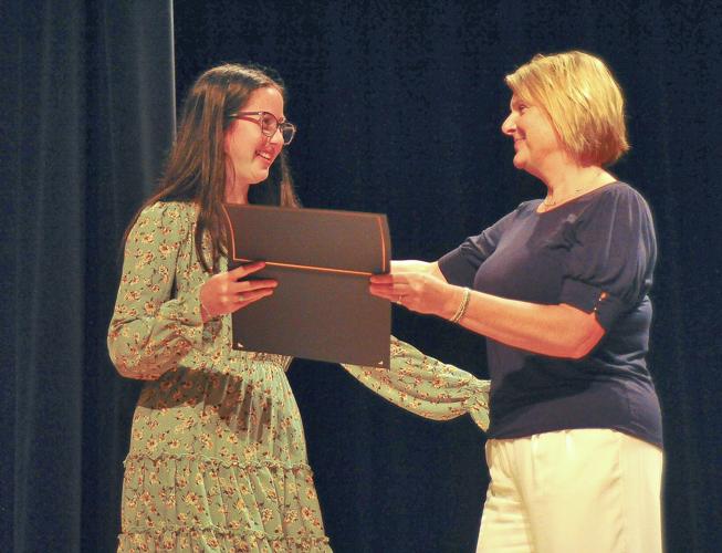WHS, WIA seniors receive more than $6.7 million in scholarships | Local ...