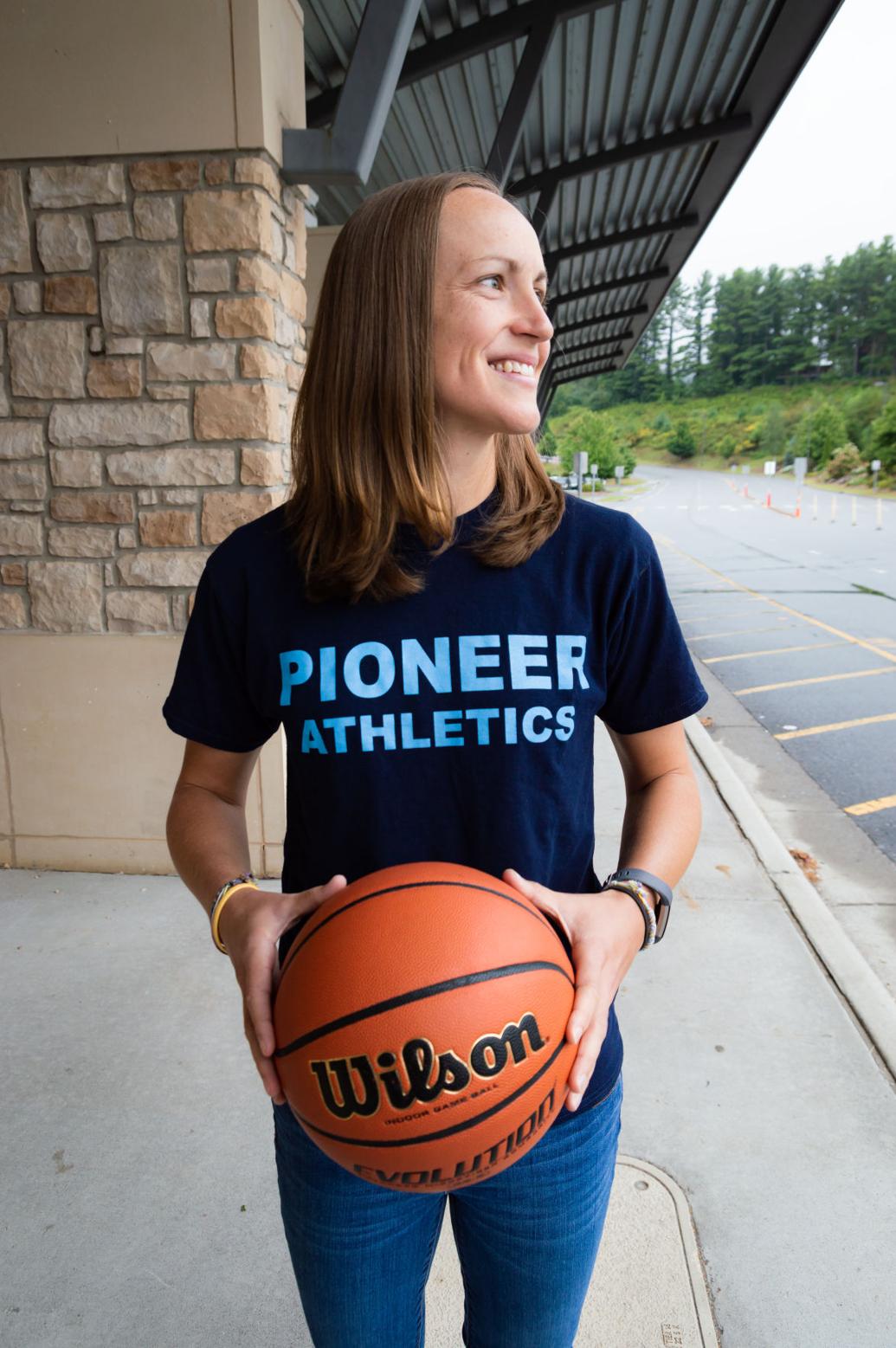 Laura Barry Shares Her Passion for the Game | All About Women Magazine ...