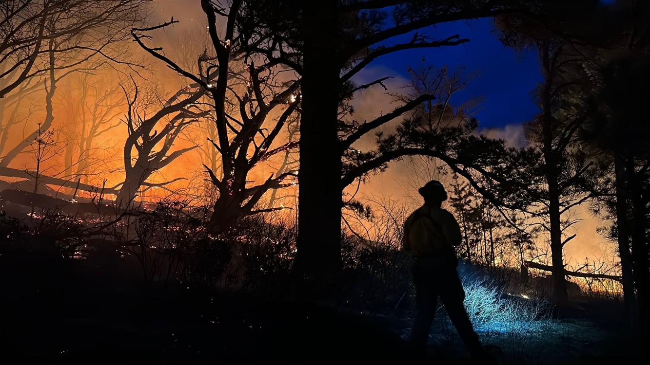 Crews contain 20-acre wildland fire in Blowing Rock | News ...