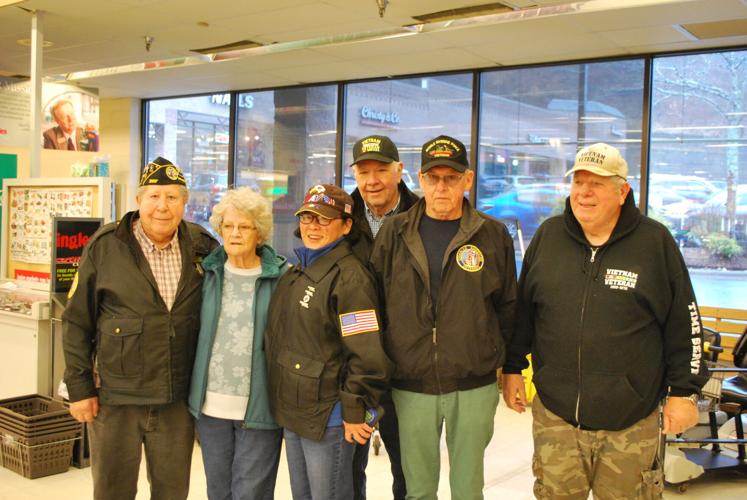 Local DAV chapter passes out Thanksgiving food boxes to veterans ...