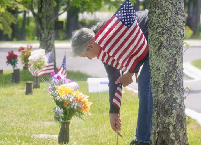 MOAA honors veterans buried at Mount Lawn Cemetery | Community ...