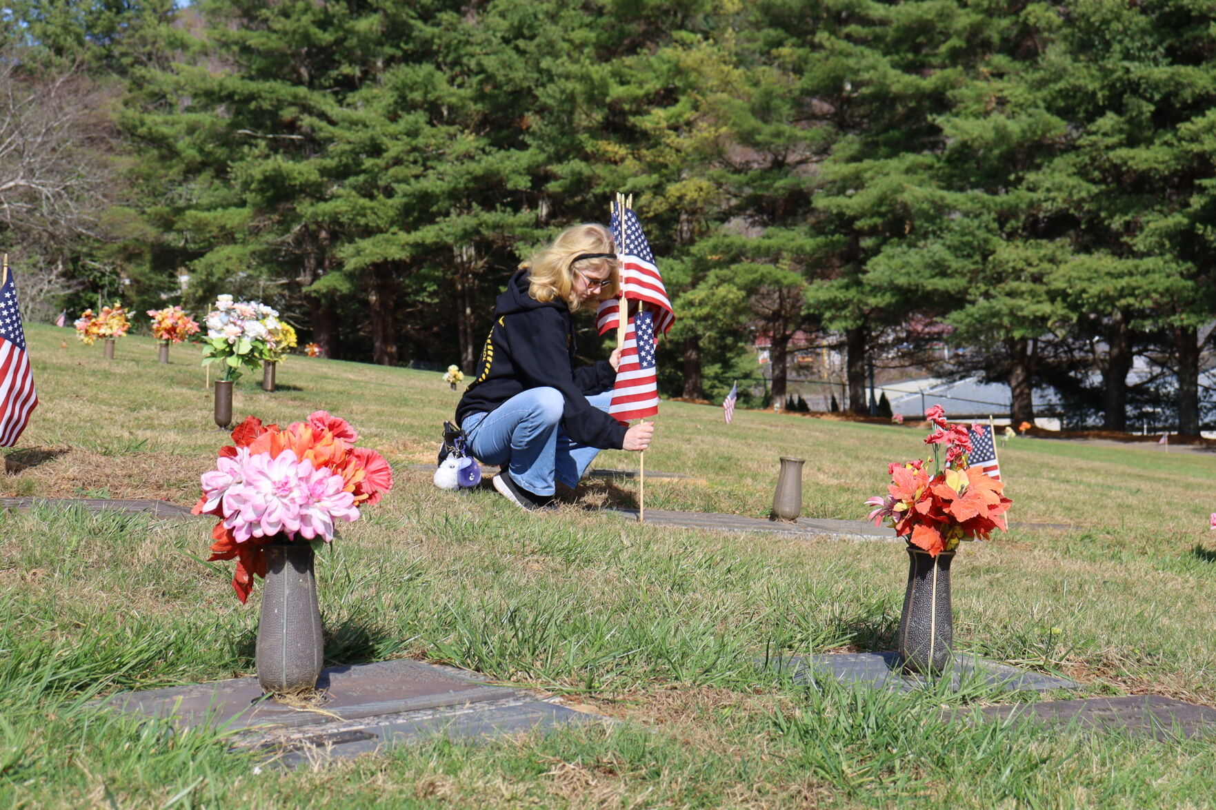 Flag placement honors veterans at Mount Lawn Cemetery | Local News ...