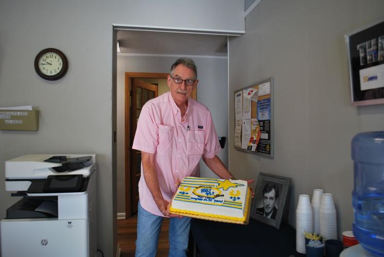 Local radio legend Tom Lanier recognized for 50 years in broadcasting ...