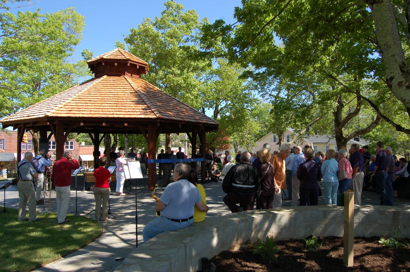 New Blowing Rock Rotary Gazebo opens | Blowing Rocket | wataugademocrat.com