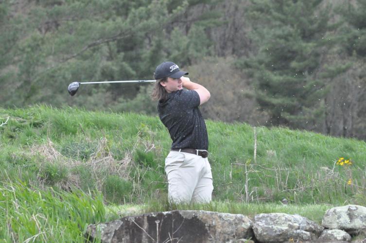 Three Pioneer golfers compete at regionals, Phelps advances to states ...