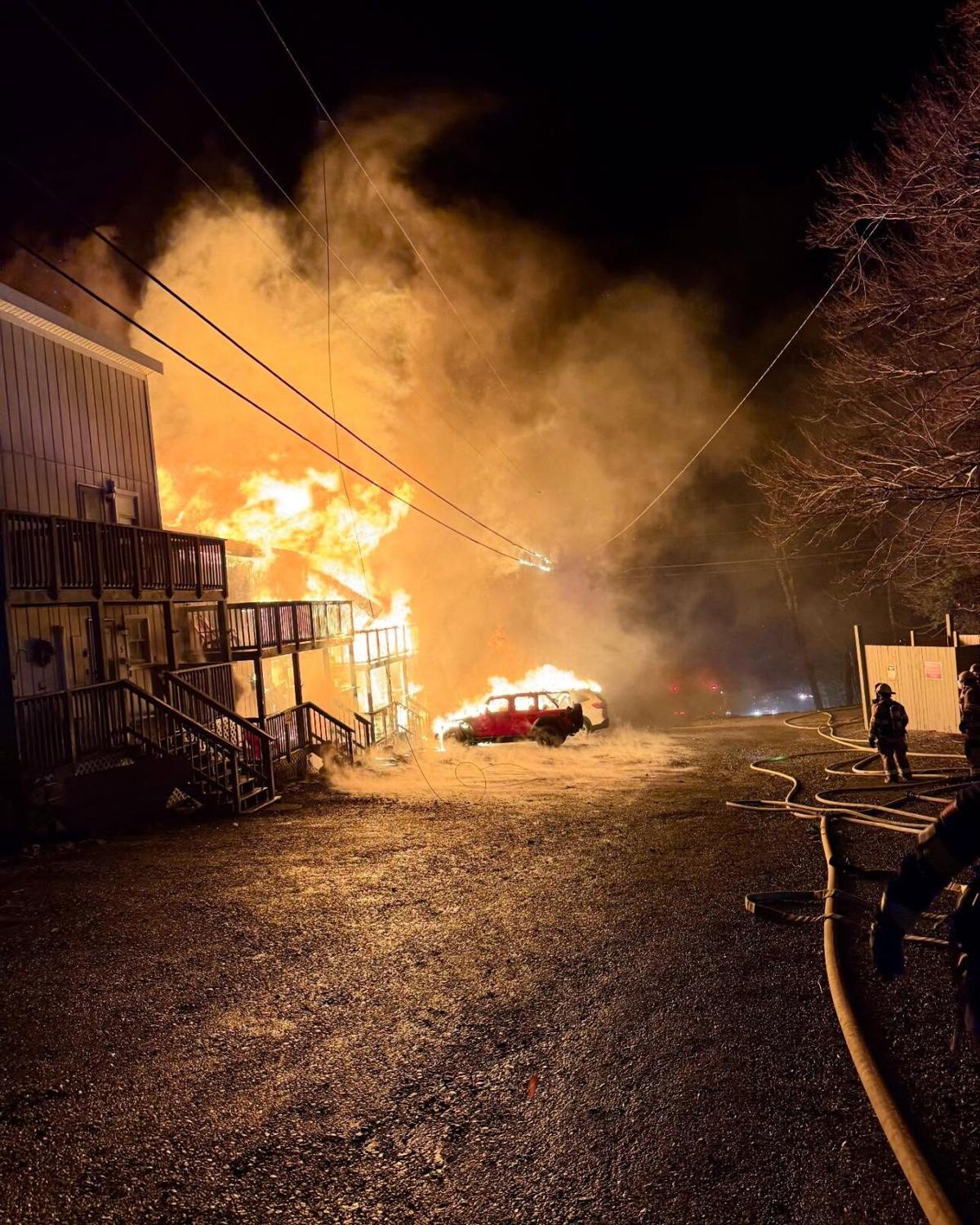 Multiple condos destroyed after early Sunday morning fire | Local News ...