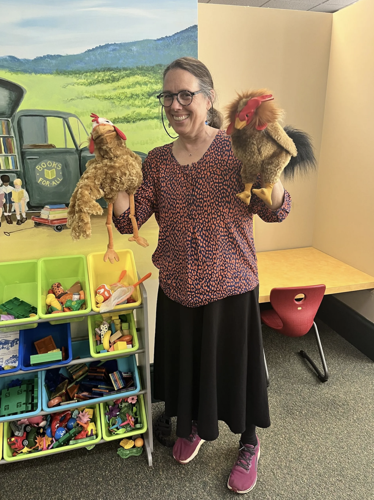 Children's Librarian Natasha Shannon brings to life Story Time, science ...