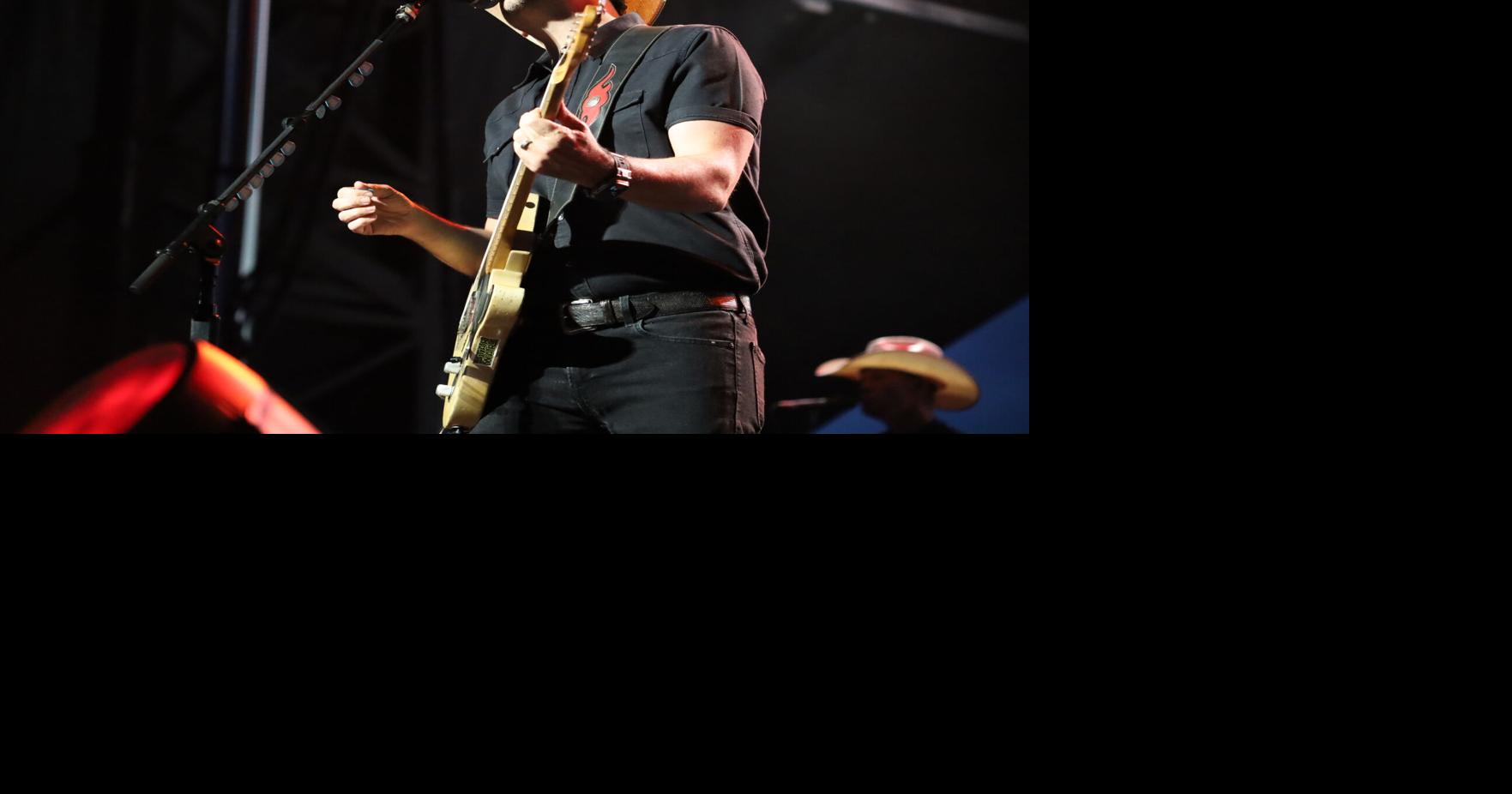 Brad Paisley entertains Kidd Brewer Stadium crowd | Mountain Times ...