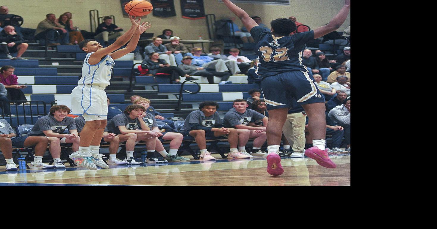 Pioneer hoops splits with Alexander Central | Sports | wataugademocrat.com