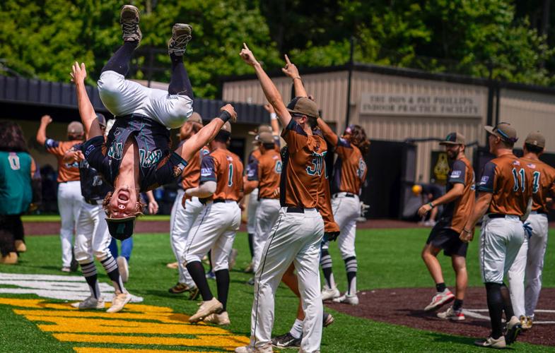 Stalemate: Bigfoots exhibition vs. App State baseball alums ends in 6-6 ...