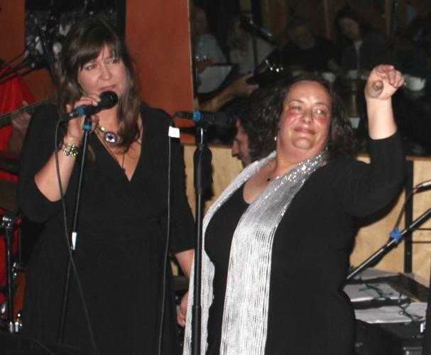 Melissa Reaves Holiday Show returns for two nights | Entertainment ...