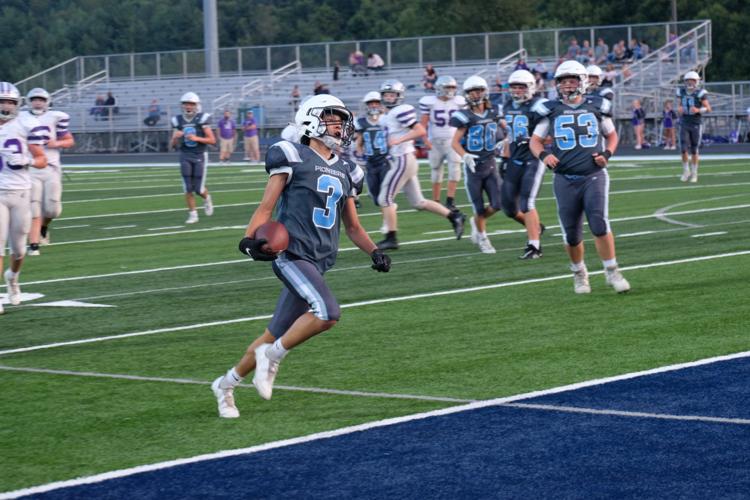 JV Pioneers dominate Huskies 52-16 | Sports | wataugademocrat.com