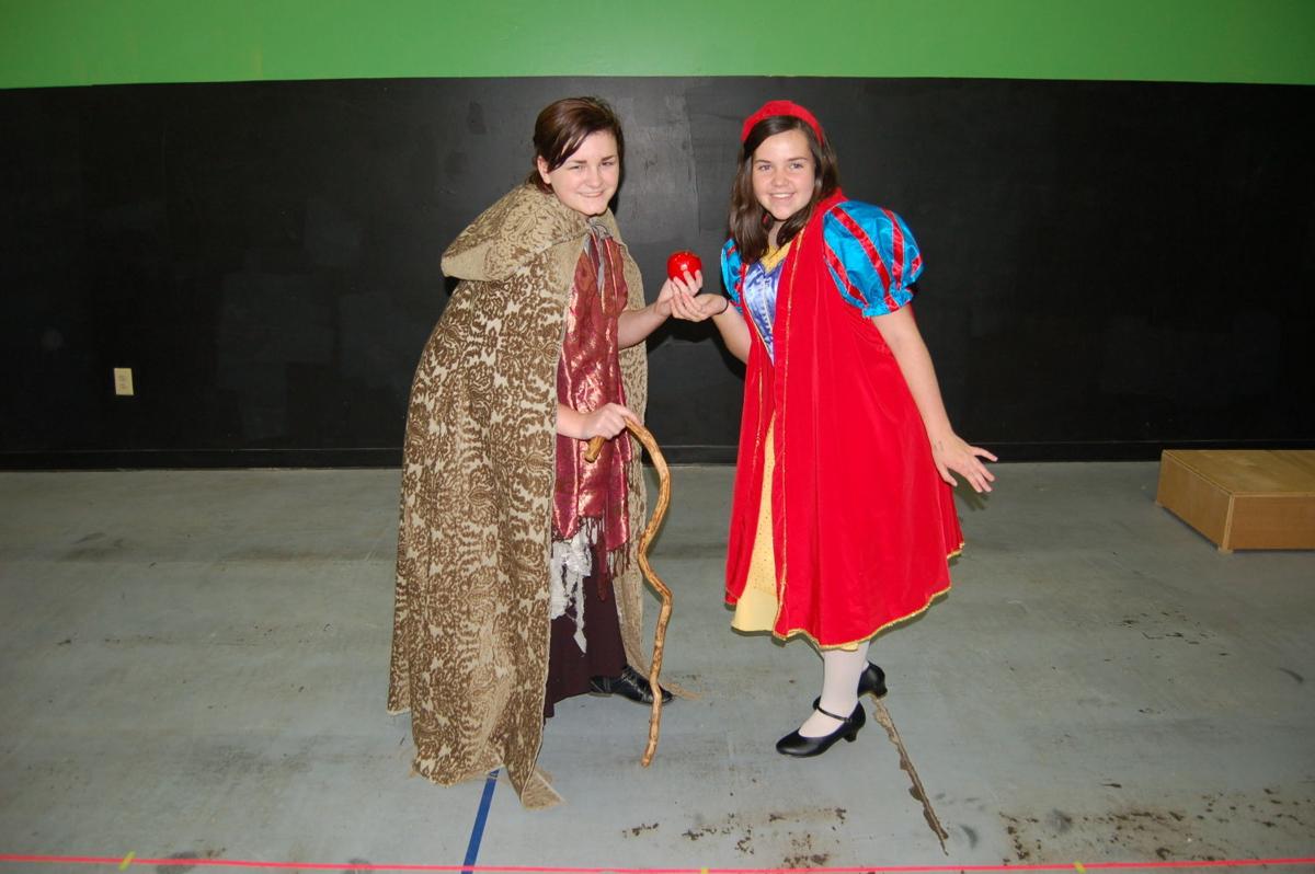 BeanStalk Theatre presents 'Snow White' | Blowing Rocket ...