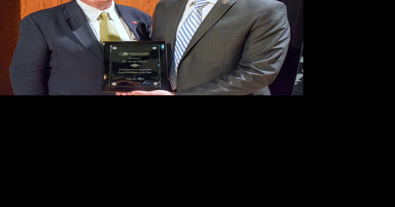 Elliott named regional superintendent of the year | Community ...