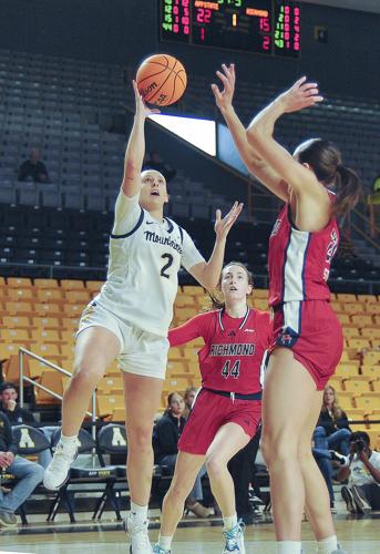 Carver’s 1000th point highlights Lady Mountaineer home split | Sports ...