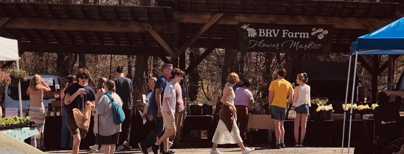 Farmers’ Market opens 52nd season at Daniel Boone Park | Mountain Times ...