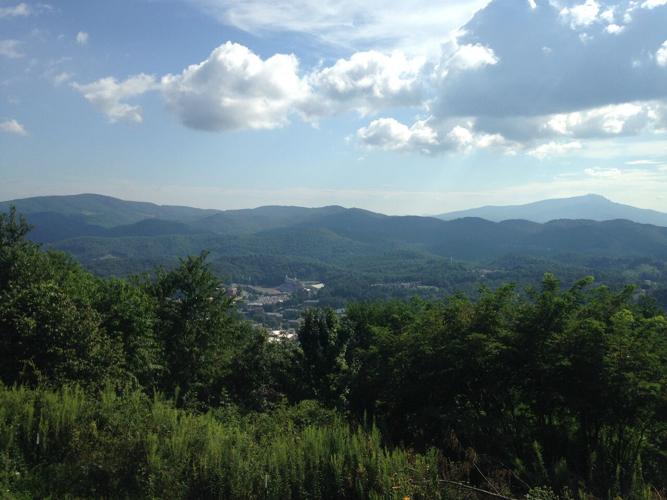 New home built on legendary "red dot house" property | Mountain Times ...