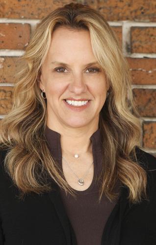 Elizabeth Auer named executive director of arts engagement and cultural ...