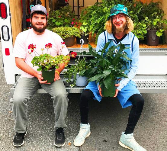 Flowers for Friends: Grassroots effort repurposes plants for area ...