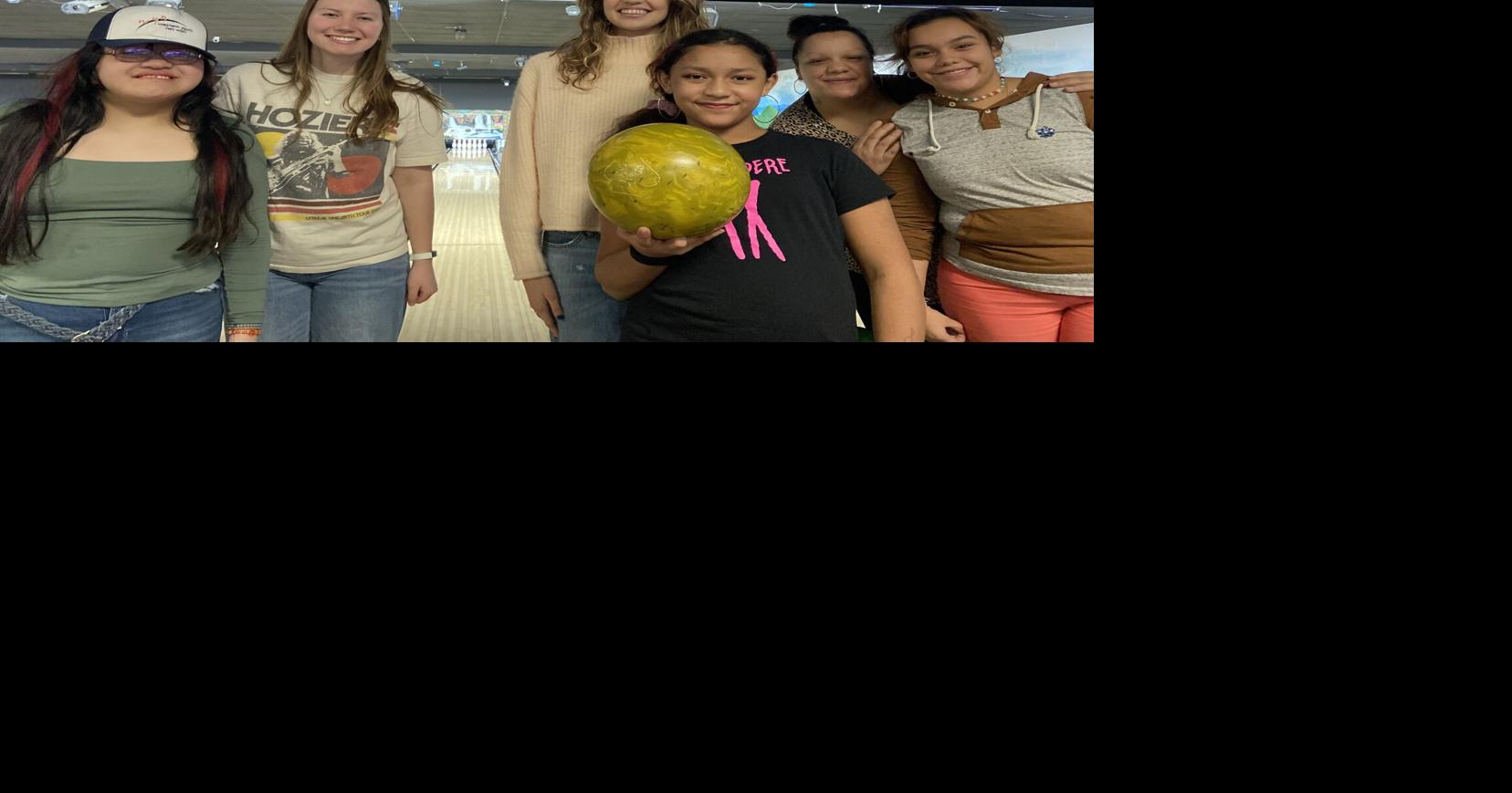 Boone Sunrise Rotary sponsors WYN mentoring program bowling party ...