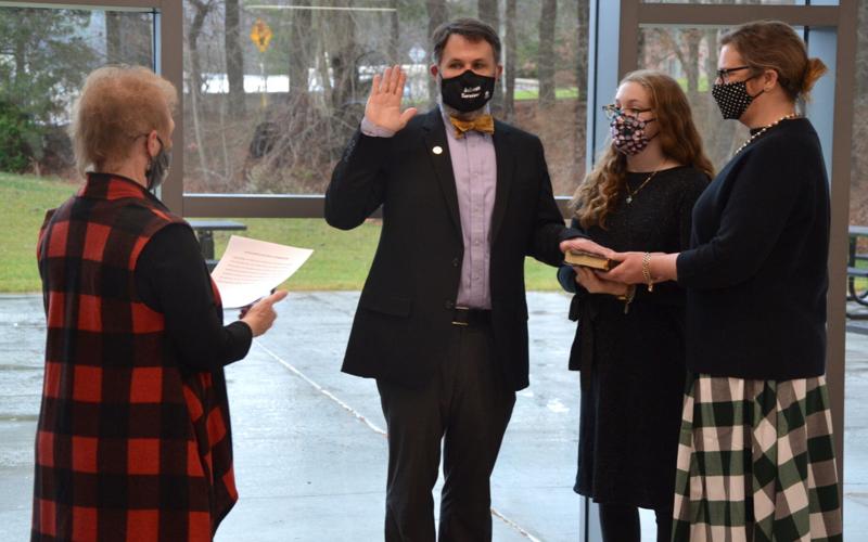 Three commissioners sworn in, Yates recognized for service on the board ...