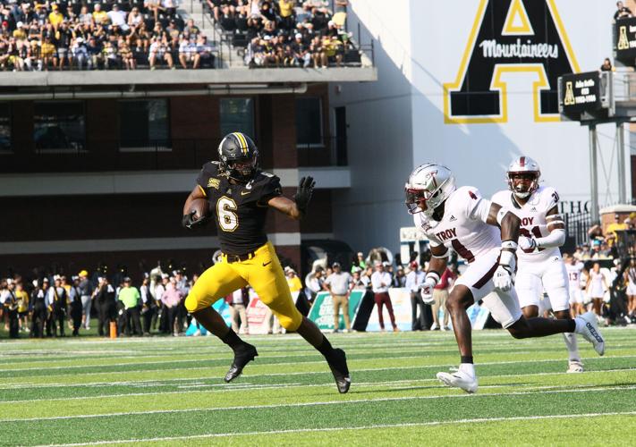 Hail Mary answered: App State defeats Troy 32-28 in wild finish | ASU Sports | wataugademocrat.com