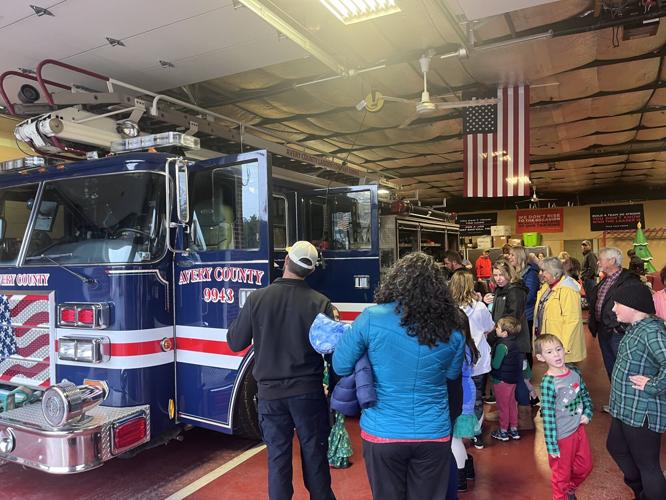 Banner Elk VFD welcomes Santa for Story Time | Mountain Times ...