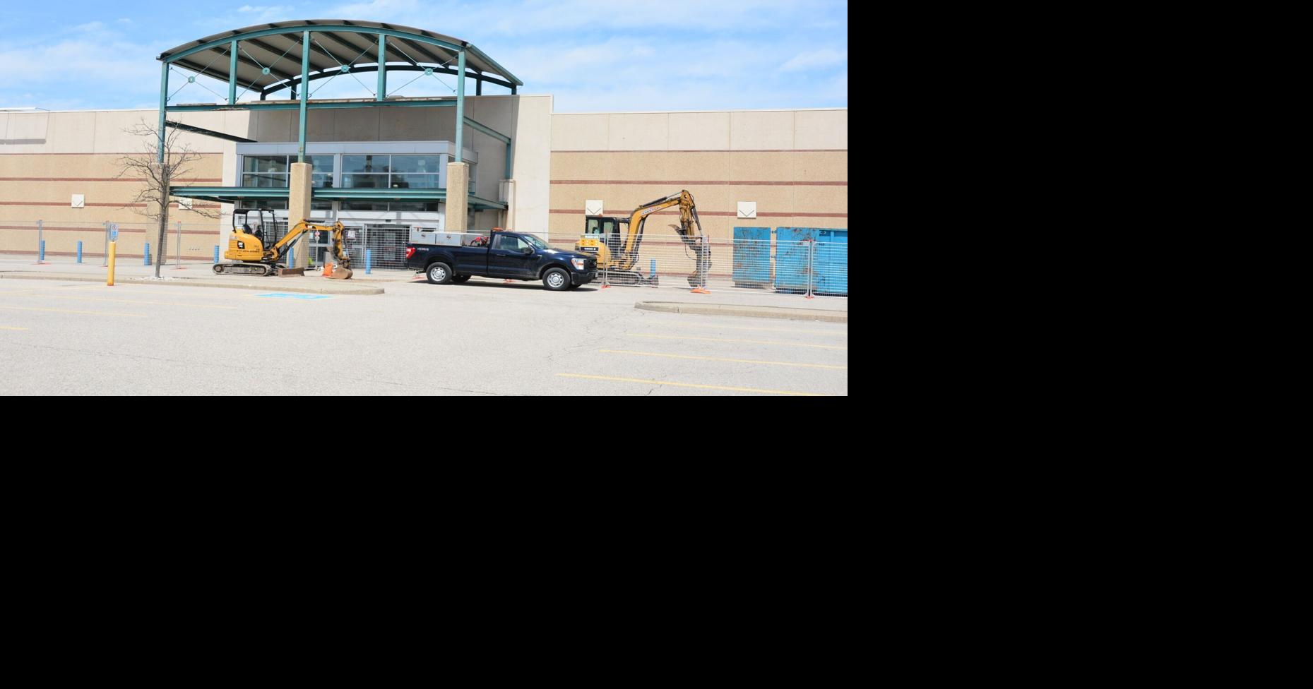 WHAT’S GOING ON HERE?: 24 Forwell Creek Rd. in Waterloo