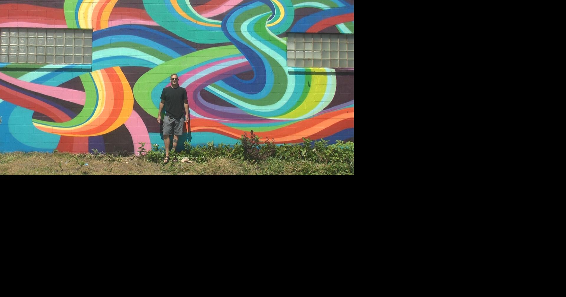 Bay City artist finishes mural downtown | Entertainment News | wbkb11.com