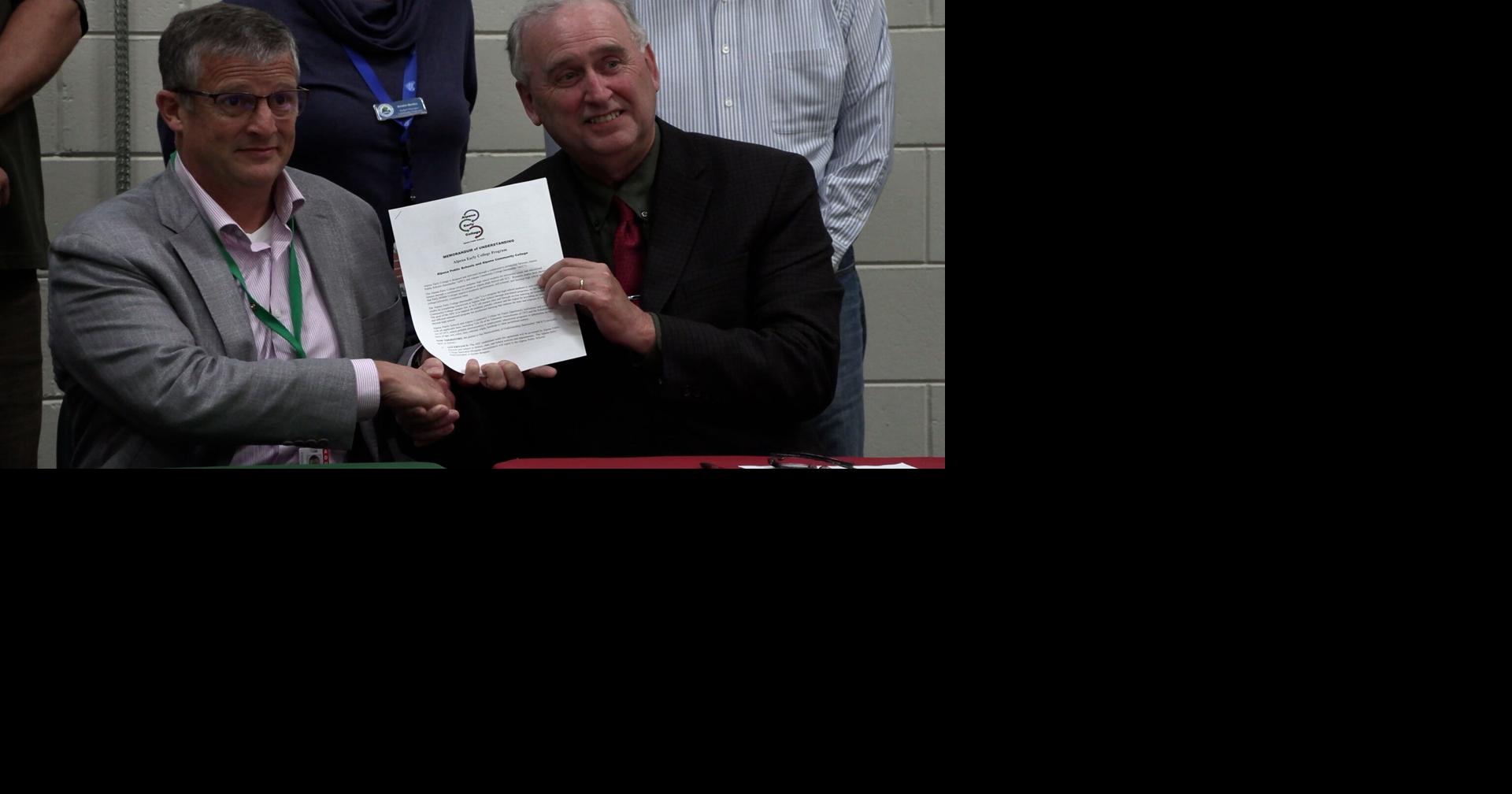 APS, ACC Sign Renewal of Early College Program | Education | wbkb11.com