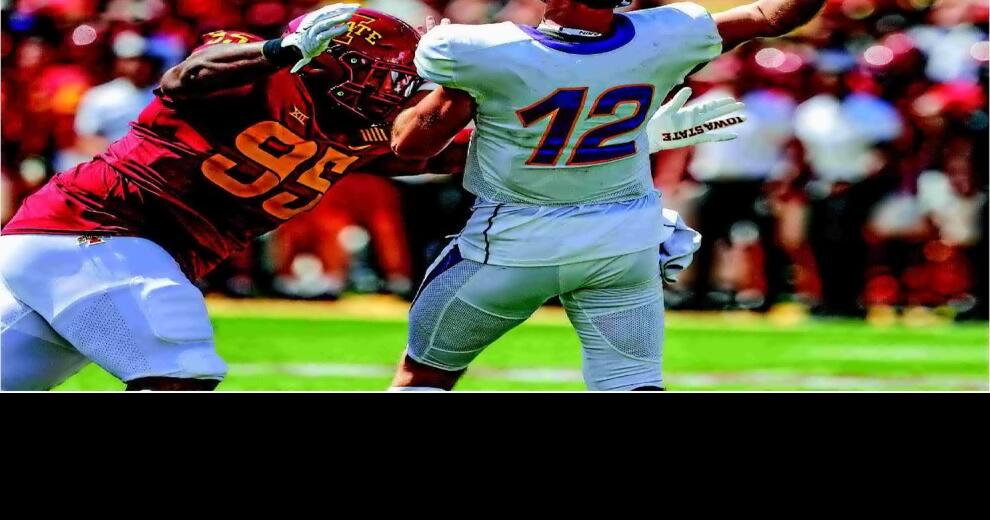 CYCLONES SET TONE EARLY