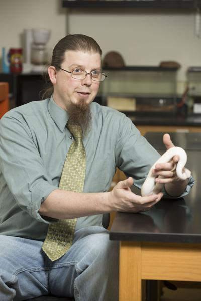 Wartburg's Bechtel chosen for inspirational teacher award