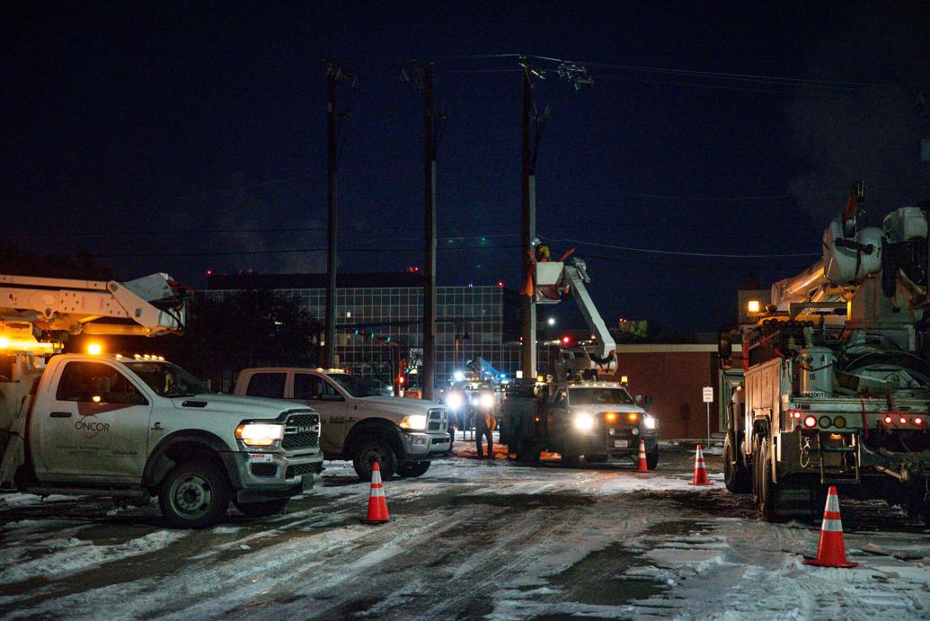 Eastern US braces for freezing rain, power outages